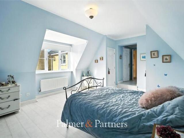 4 bedroom detached house for sale in The Lintons, Sandon, Chelmsford, Essex, CM2