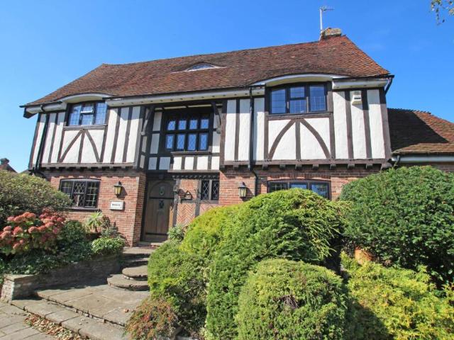 4 bedroom detached house for sale in The Park Close, Eastbourne, BN20 8AG, BN20