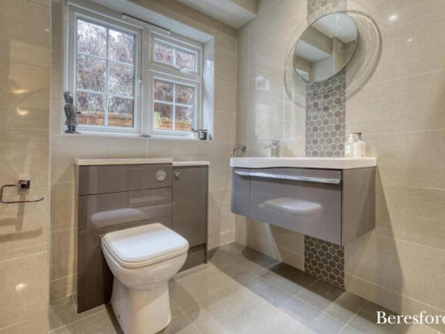 4 bedroom detached house for sale in The Retreat, Hutton, CM13
