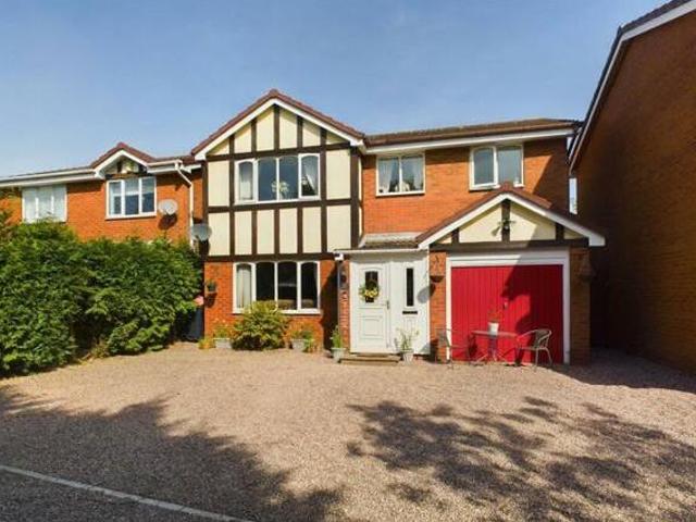 4 Bedroom Detached House For Sale In The Rock
