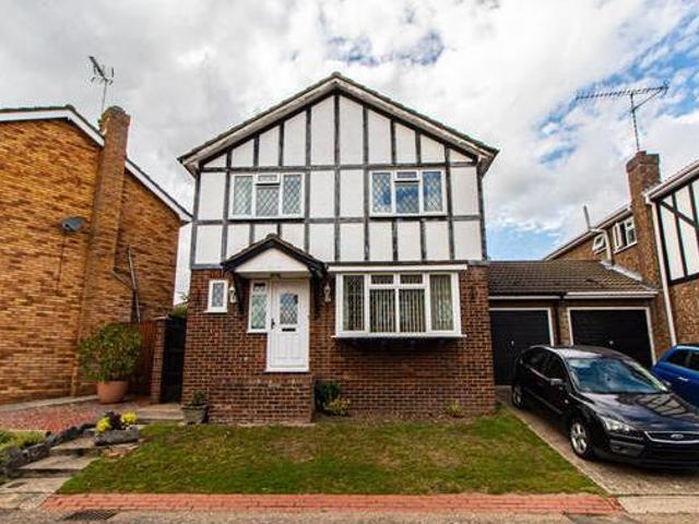 4 bedroom detached house for sale in The Rodings Eastwood LeighonSea Essex SS9