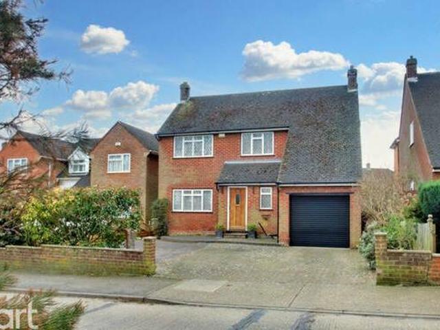 4 bedroom detached house for sale in The Shades Rochester ME2