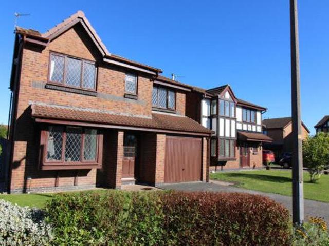 4 Bedroom Detached House For Sale In Thornton