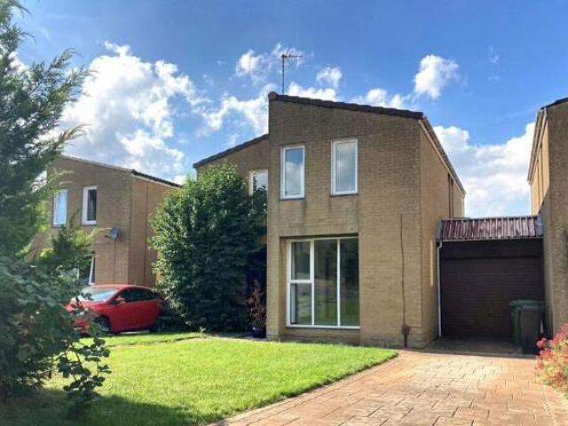 4 Bedroom Detached House For Sale In Thornbury, South Gloucestershire