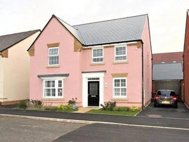 4 bedroom detached house for sale in Thornbury South Gloucestershire BS35