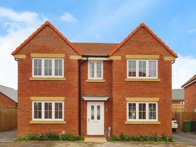 4 Bedroom Detached House For Sale In Thornbury