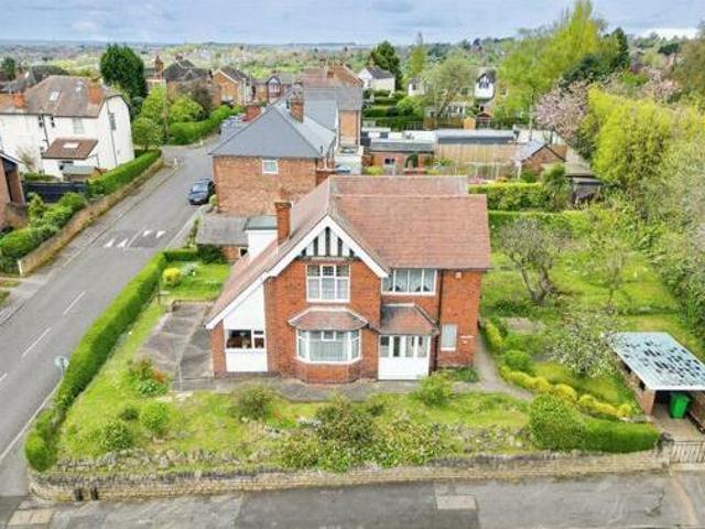 4 Bedroom Detached House For Sale In Thorneywood, Nottinghamshire