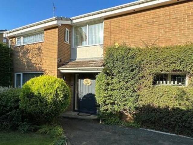 4 Bedroom Detached House For Sale In Thornhill