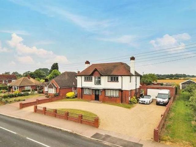4 bedroom detached house for sale in Thorrington Road Great Bentley CO7 CO7