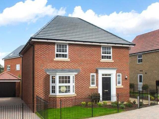 4 Bedroom Detached House For Sale In Throckley, Newcastle Upon Tyne