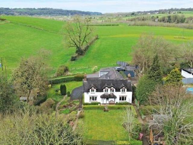 4 Bedroom Detached House For Sale In Tittensor