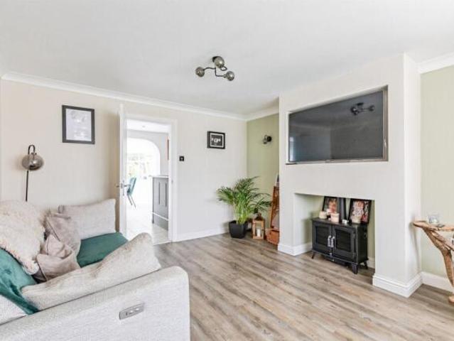 4 bedroom detached house for sale in Tiffany Gardens, Northampton, NN4