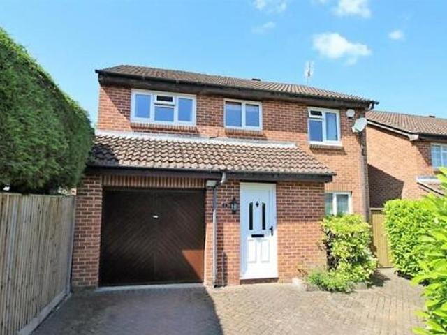 4 Bedroom Detached House For Sale In Tilehurst