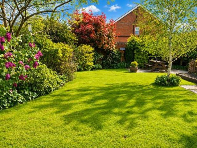4 bedroom detached house for sale in Tillage Close, Tyttenhanger, St. Albans, Hertfordshire, AL4