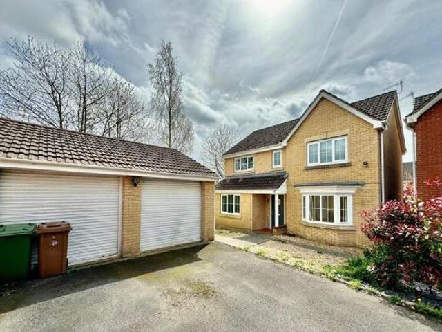 4 Bedroom Detached House For Sale In Tir y berth