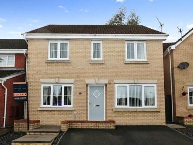 4 Bedroom Detached House For Sale In Tir y berth