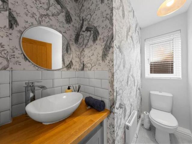 4 bedroom detached house for sale in Tunbridge Close, Great Sankey, WA5