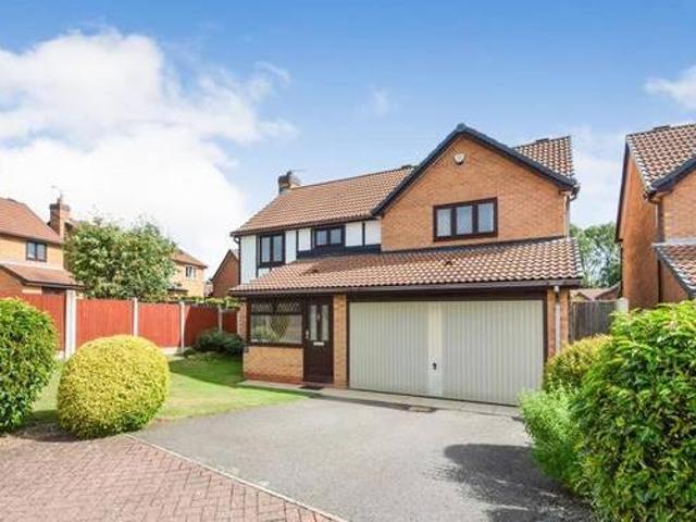 4 bedroom detached house for sale in Turnberry Close Bramcote NG9