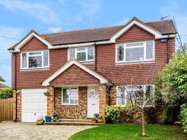 4 bedroom detached house for sale in Turners Green Road Wadhurst TN5