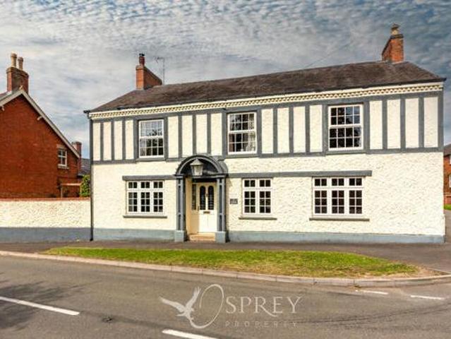 4 Bedroom Detached House For Sale In Twyford