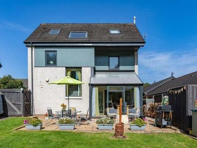 4 Bedroom Detached House For Sale In Tweedbank