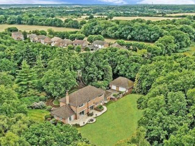 4 Bedroom Detached House For Sale In Tyler Hill, Canterbury