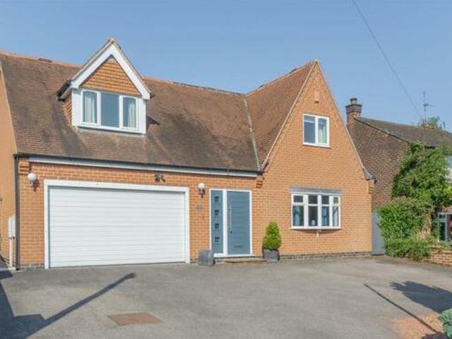 4 Bedroom Detached House For Sale In Underwood