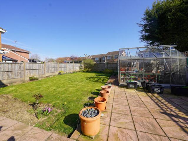 4 bedroom detached house for sale in Ulverscroft Drive, Groby, Leicester, Leicestershire, LE6