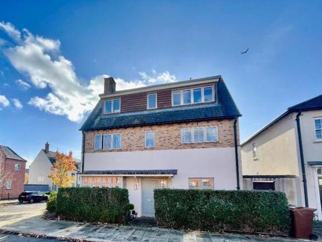4 Bedroom Detached House For Sale In Upton