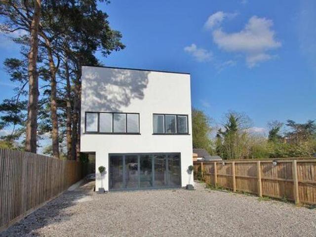 4 Bedroom Detached House For Sale In Upton