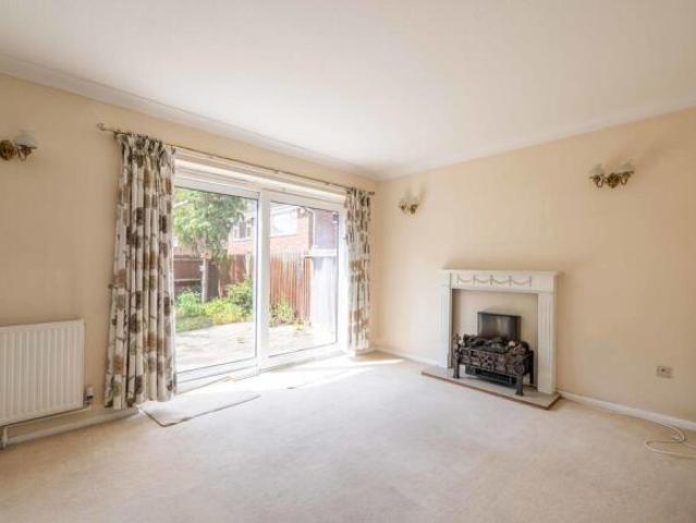 4 bedroom detached house for sale in Upton Park, Slough, SL1