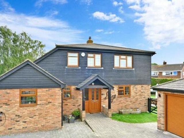 4 Bedroom Detached House For Sale In Upchurch, Sittingbourne
