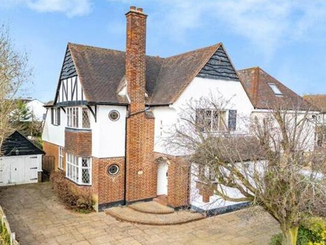 4 Bedroom Detached House For Sale In Upminster