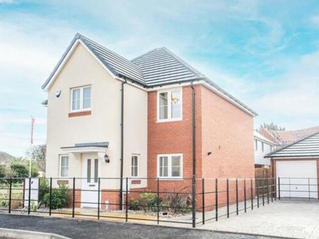 4 Bedroom Detached House For Sale In Upper Caldecote, Bedfordshire