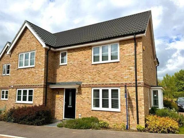 4 Bedroom Detached House For Sale In Upper Caldecote, Bedfordshire