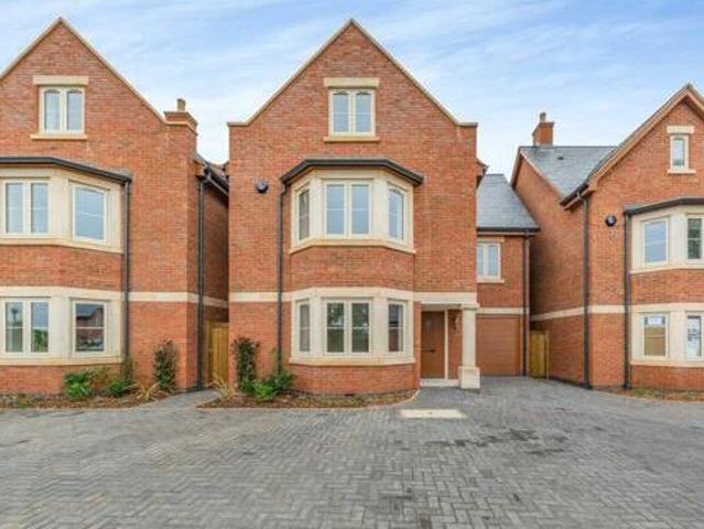 4 Bedroom Detached House For Sale In Uppingham