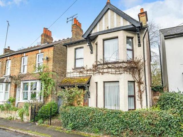 4 Bedroom Detached House For Sale In Uxbridge