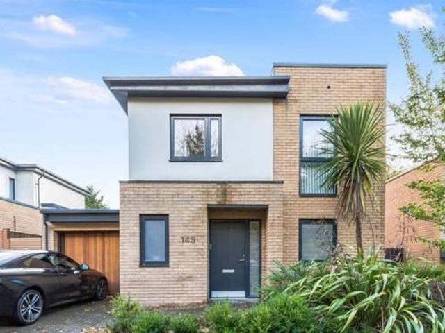 4 bedroom detached house for sale in Vale Ave Brighton BN1