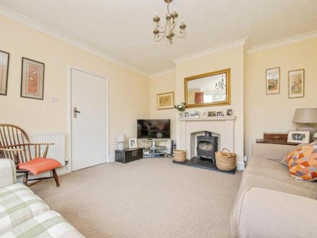4 bedroom detached house for sale in Valley Close, Ipswich, IP1