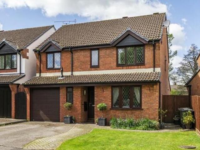 4 Bedroom Detached House For Sale In Valley Park
