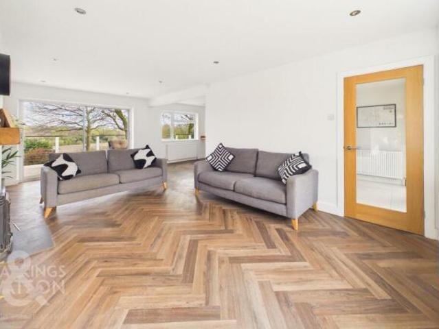 4 bedroom detached house for sale in Valley View Crescent, New Costessey, Norwich, NR5