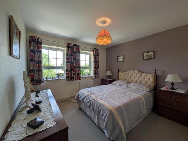 4 bedroom detached house for sale in Veysey Close, Exeter, EX2