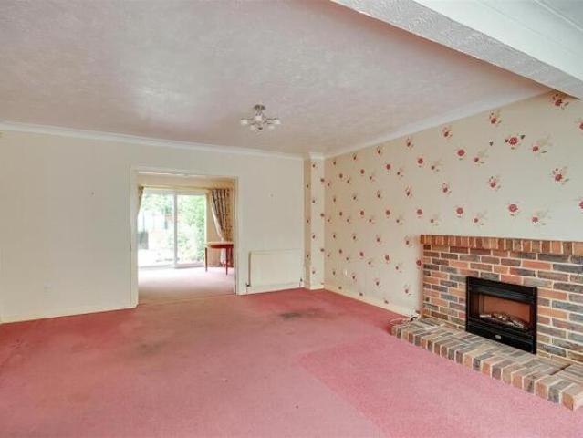 4 bedroom detached house for sale in Vicarage Fields, Worthing, BN13