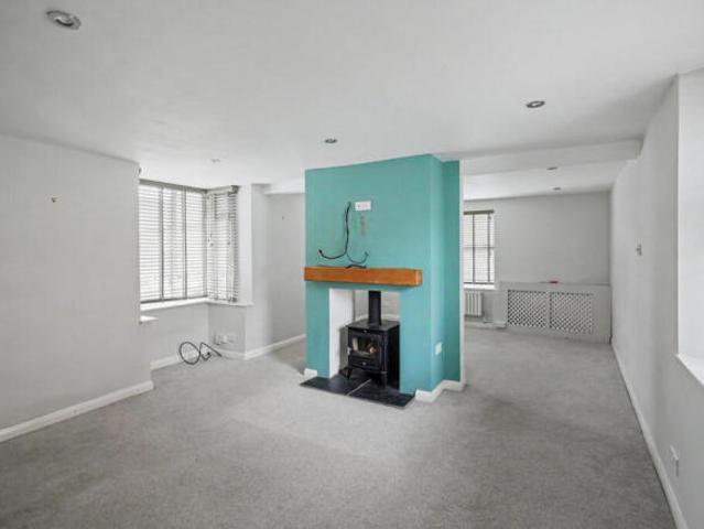 4 bedroom detached house for sale in Vicarage Lane, Kingsthorpe Village, Northampton, NN2 6QS, NN2