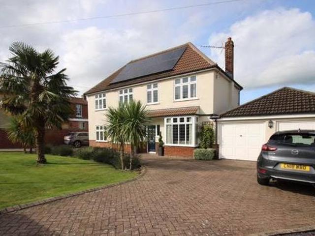 4 bedroom detached house for sale in Victoria Road Trowbridge Wiltshire BA14 BA14