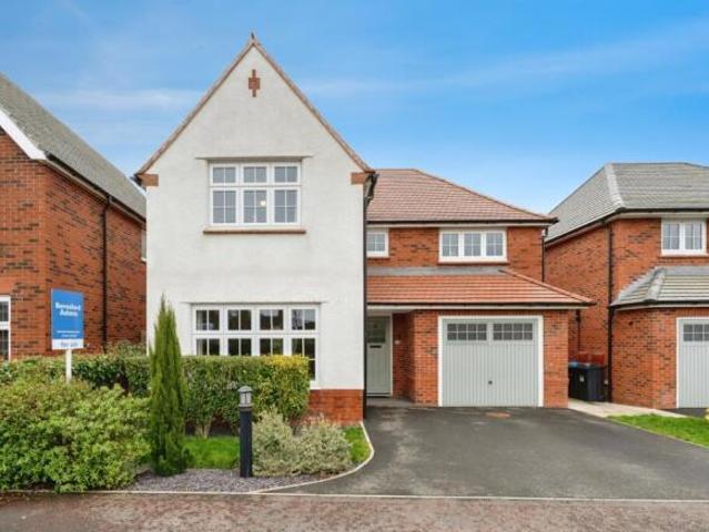 4 bedroom detached house for sale in Villa Close, Chester, Cheshire, CH4