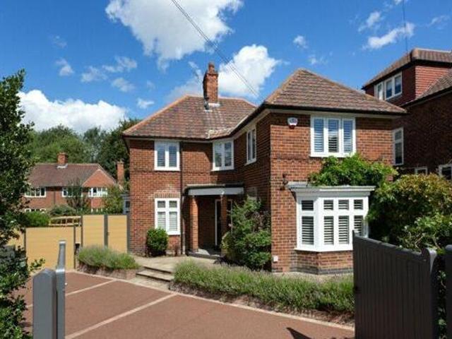 4 Bedroom Detached House For Sale In York