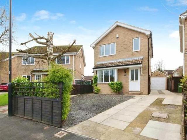 4 Bedroom Detached House For Sale In York, North Yorkshire