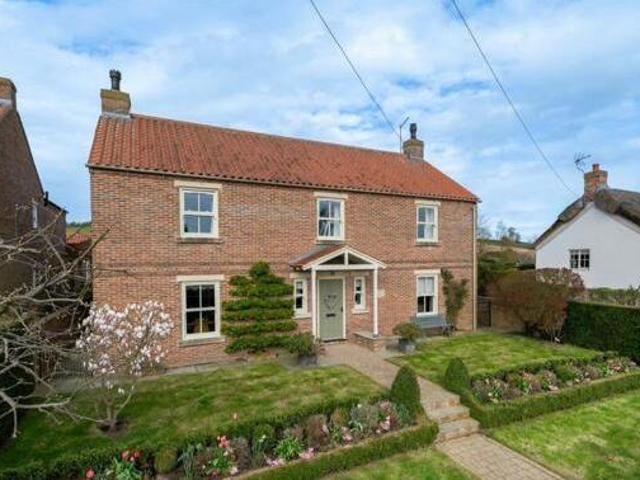 4 Bedroom Detached House For Sale In York, North Yorkshire