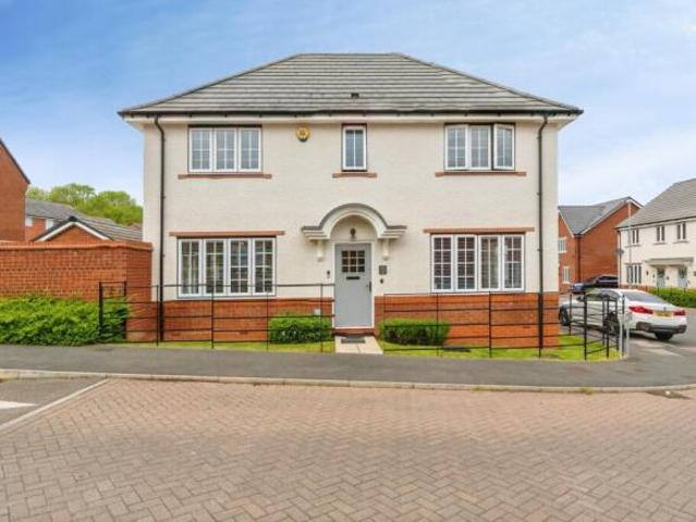 4 bedroom detached house for sale in Zouche Way, Leicester, LE7